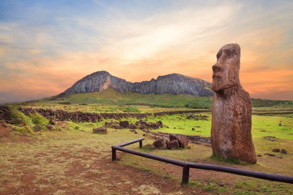 Cultura Rapa Nui: Tradiciones e historia - Hare Nua
